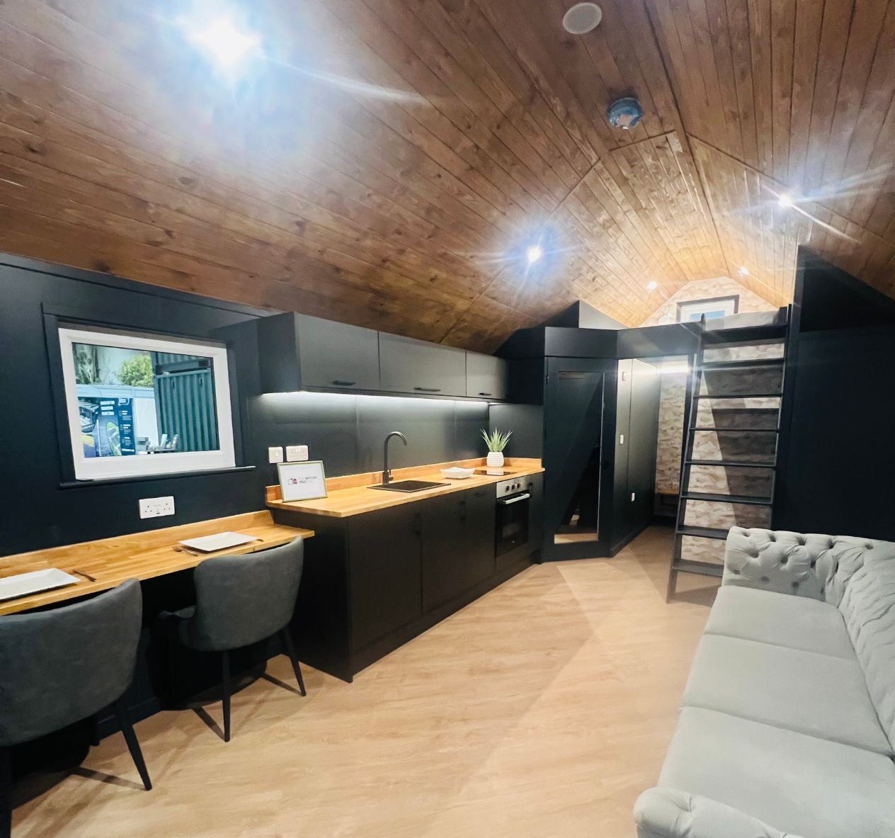 Discover The Apex: Luxury and Versatility | The British Pod Company